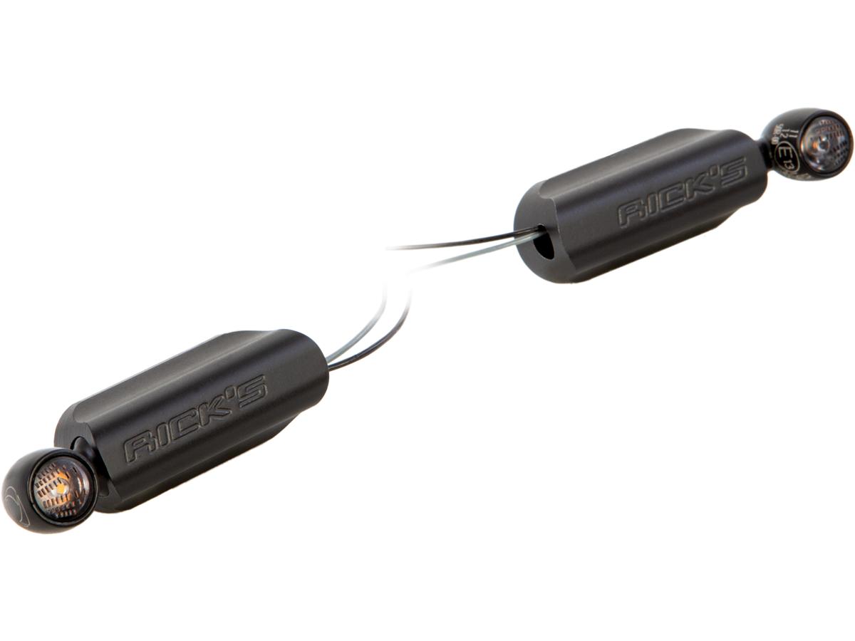 Custom Chrome Europe | Front Turn Signal Mount for FXDR Flat Black